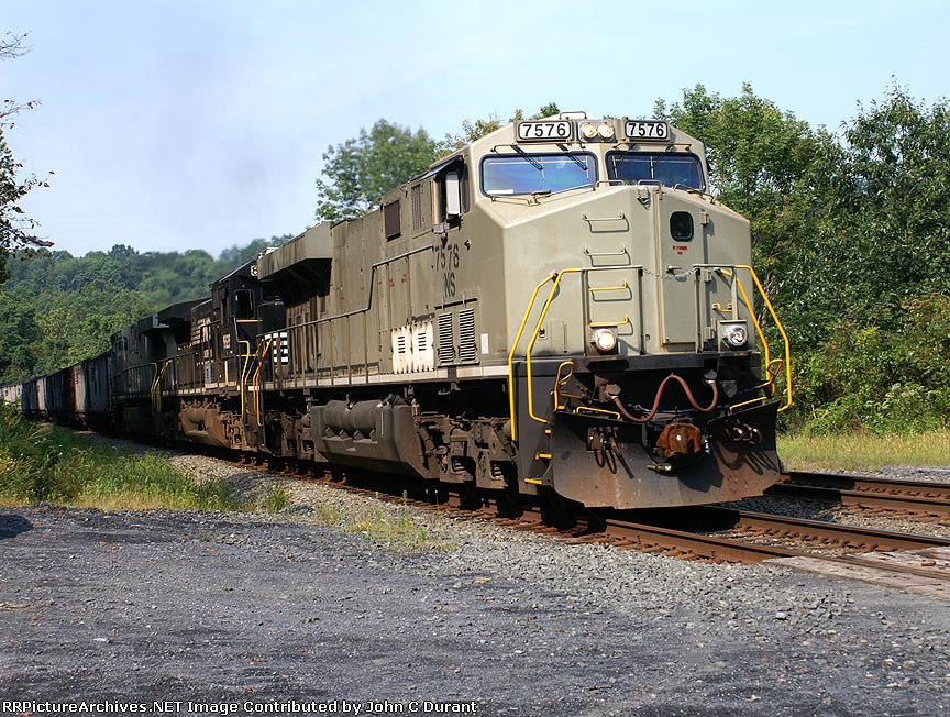 NS 7576 H-74 @ 1038hrs